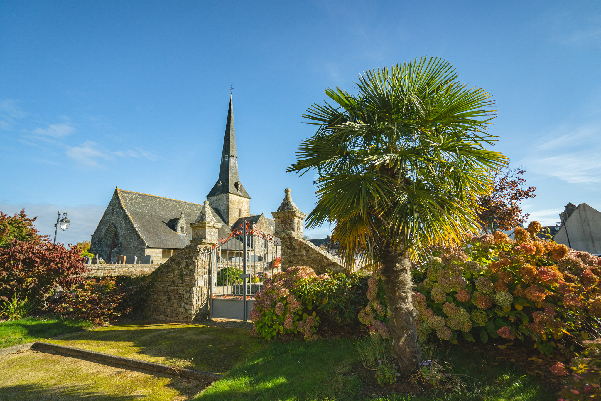 Vacances à Calan : entre patrimoine et crêpes - Bretagne Sud & Morbihan