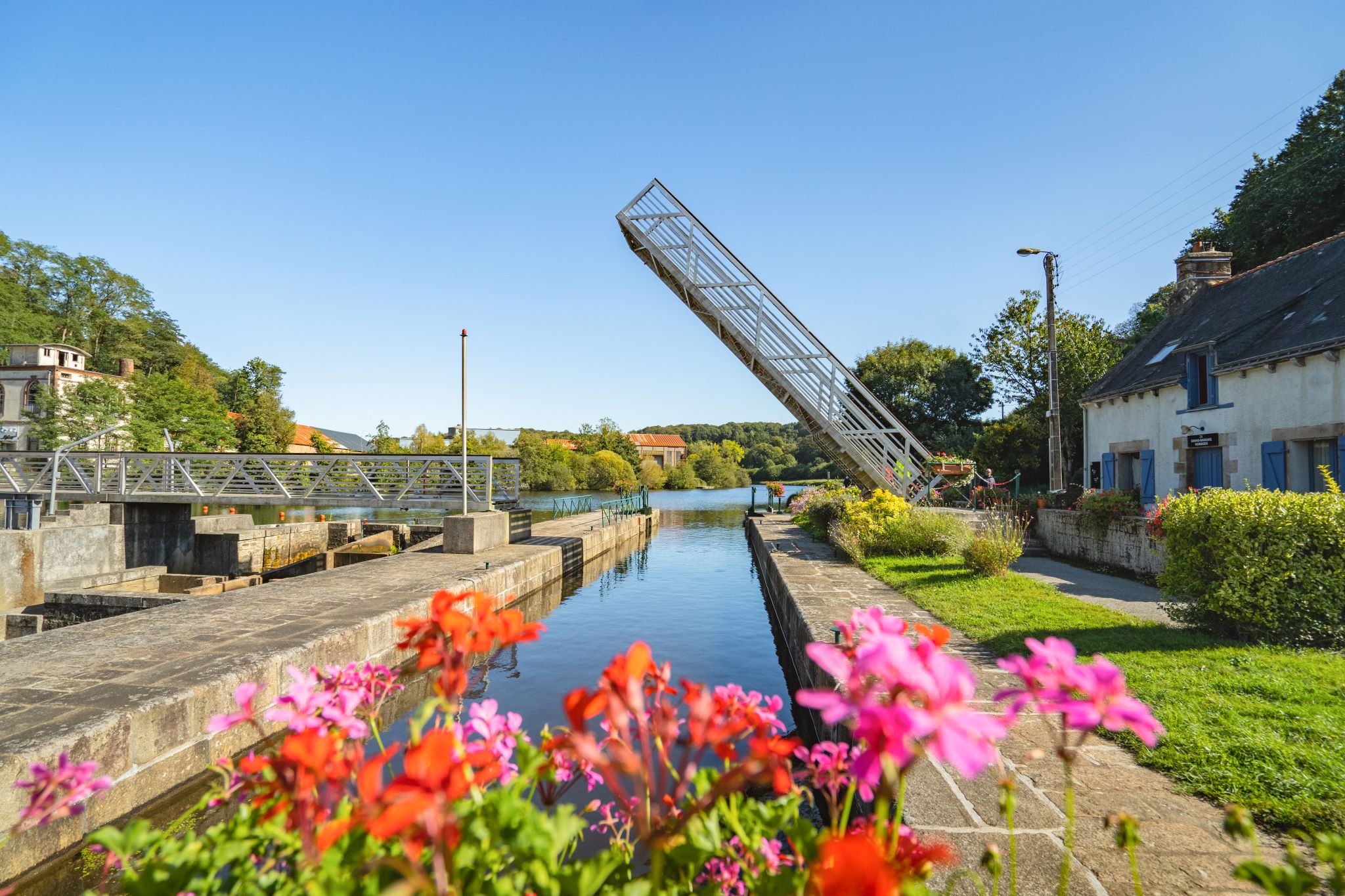 Le Chemin de Halage du Blavet au départ d'Hennebont - Morbihan